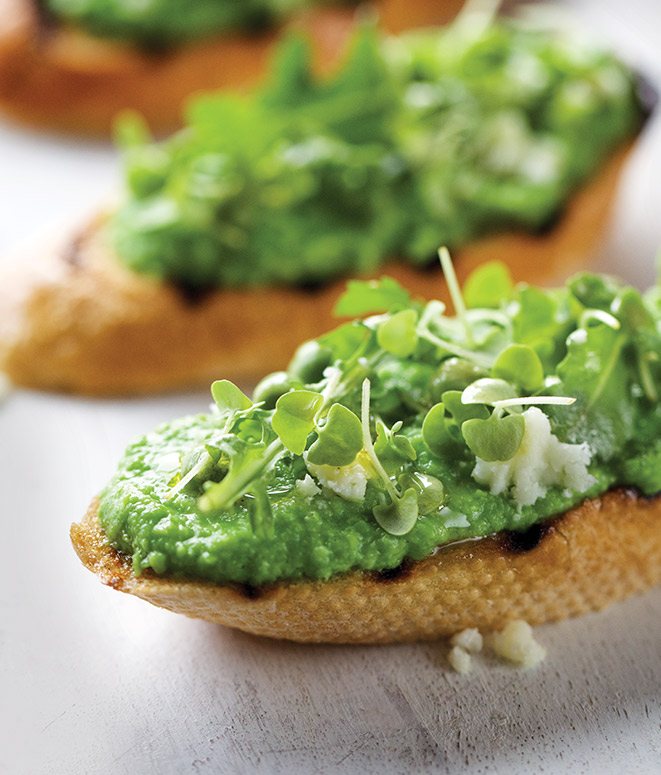 Centrifuged Green Pea Butter Crostini | Sous-Vide Magazine